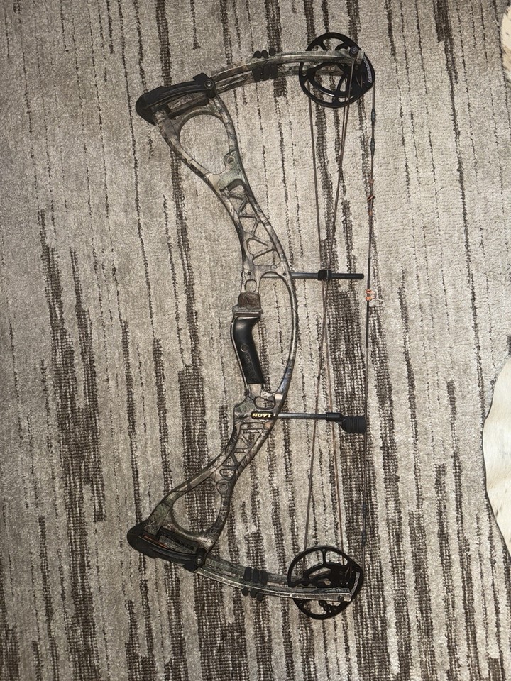 Hoyt Compound Bow Right-Handed 60-70lb | eBay