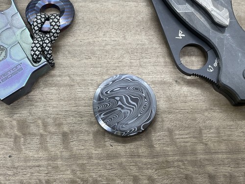 4 sizes Dama FISH pattern engraved Black Zirconium Worry Coin | eBay