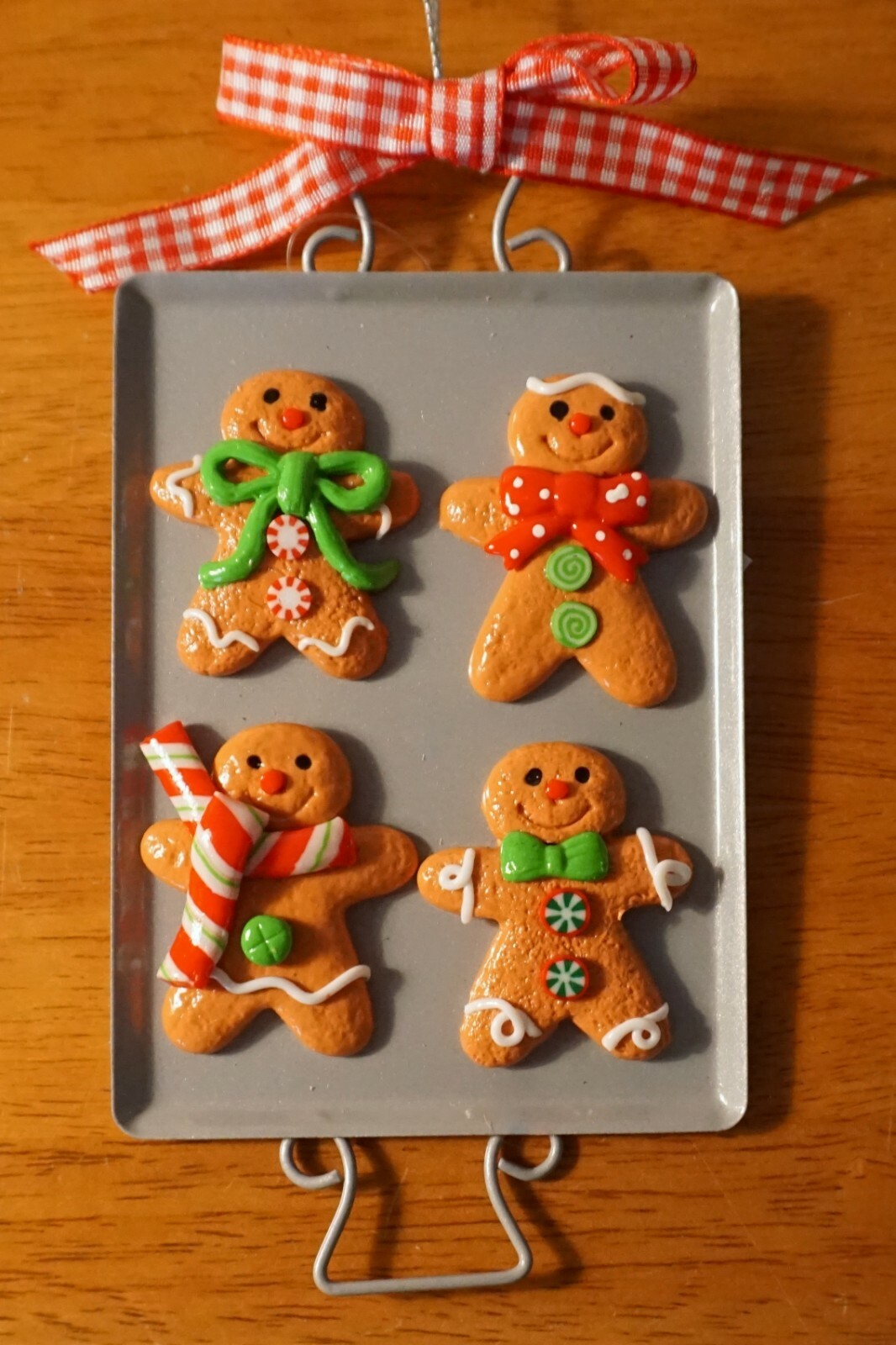 4 Gingerbread Man Men on Cooking Tray Christmas Cookie Ornament ...