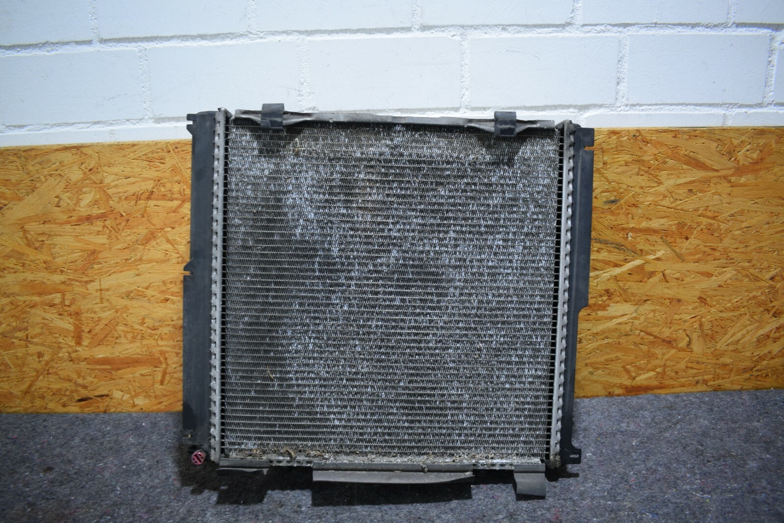 Mercedes W124 E Klasse M111 E200 E220 Kühler Wasserkühler Motorkühler ...