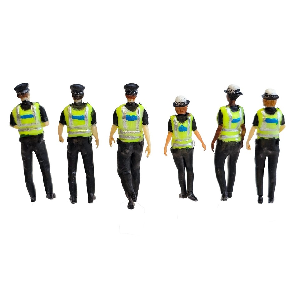 FG36 Modern Police Officer Figures (x6) unpainted OO scale | eBay UK