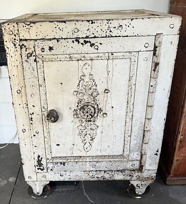 1800’s Victorian Cast Iron Floor Safe Beautiful, with key (read ...