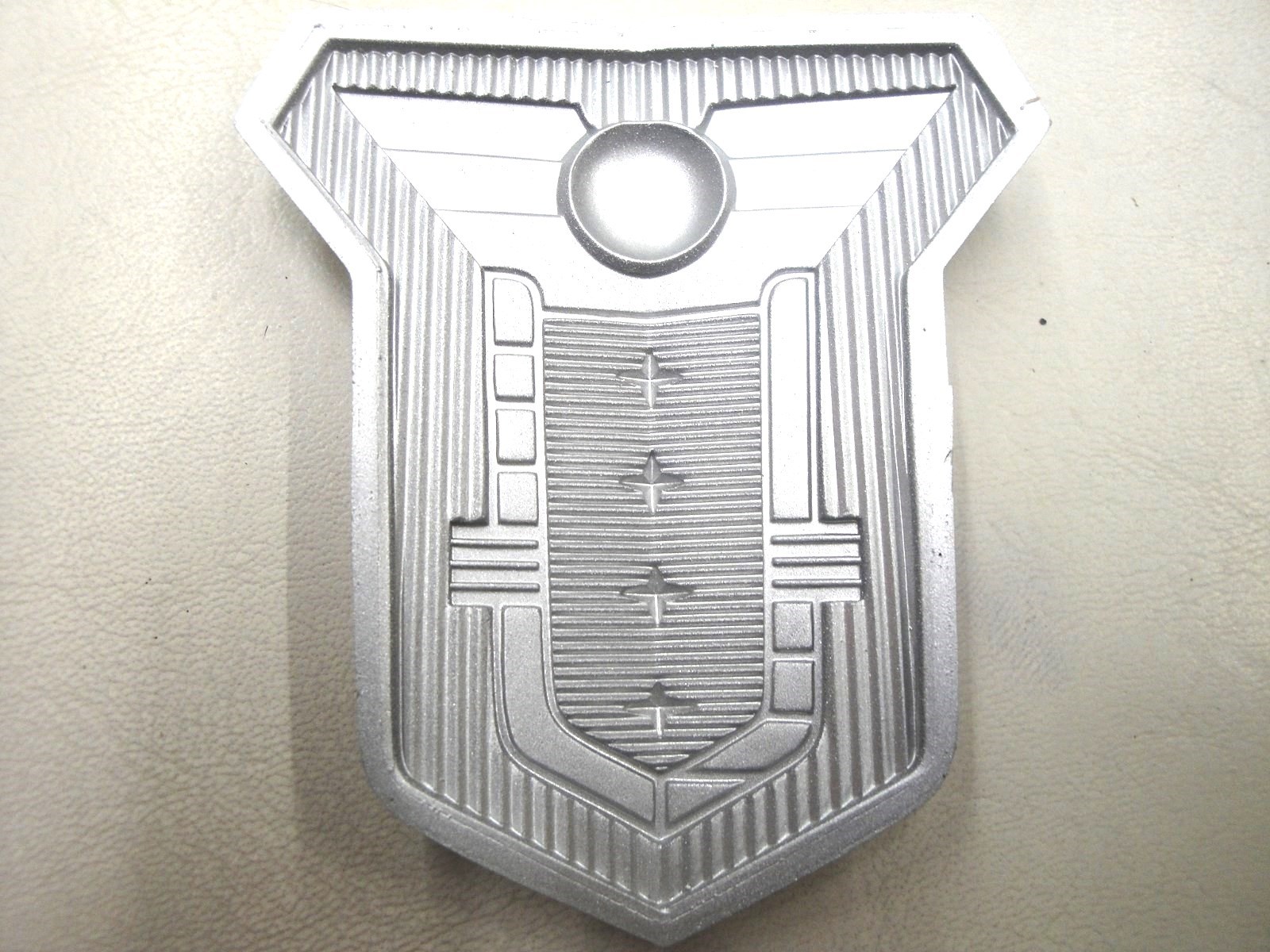 54 55 1954 1955 MERCURY HOOD CREST PLASTIC EMBLEM MONTEREY MONTCLAIR ...
