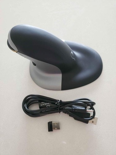 Fellowes Penguin Ambidextrous Vertical Mouse Wireless Medium Black/Grey ...