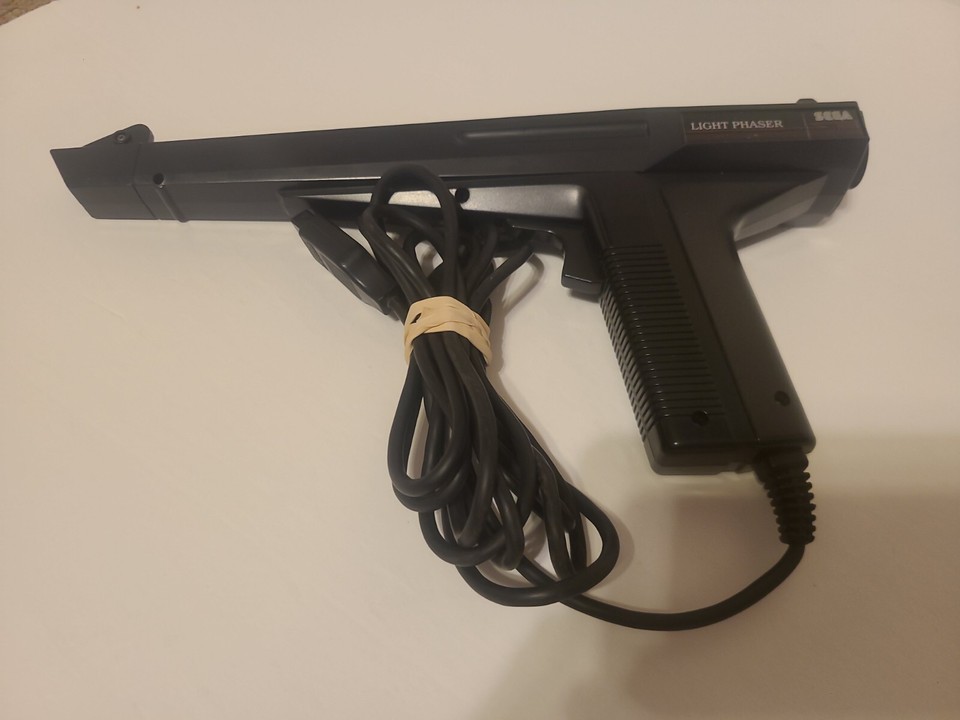 Sega Master System Light Phaser Gun Controller Zapper Model 3050 Tested ...