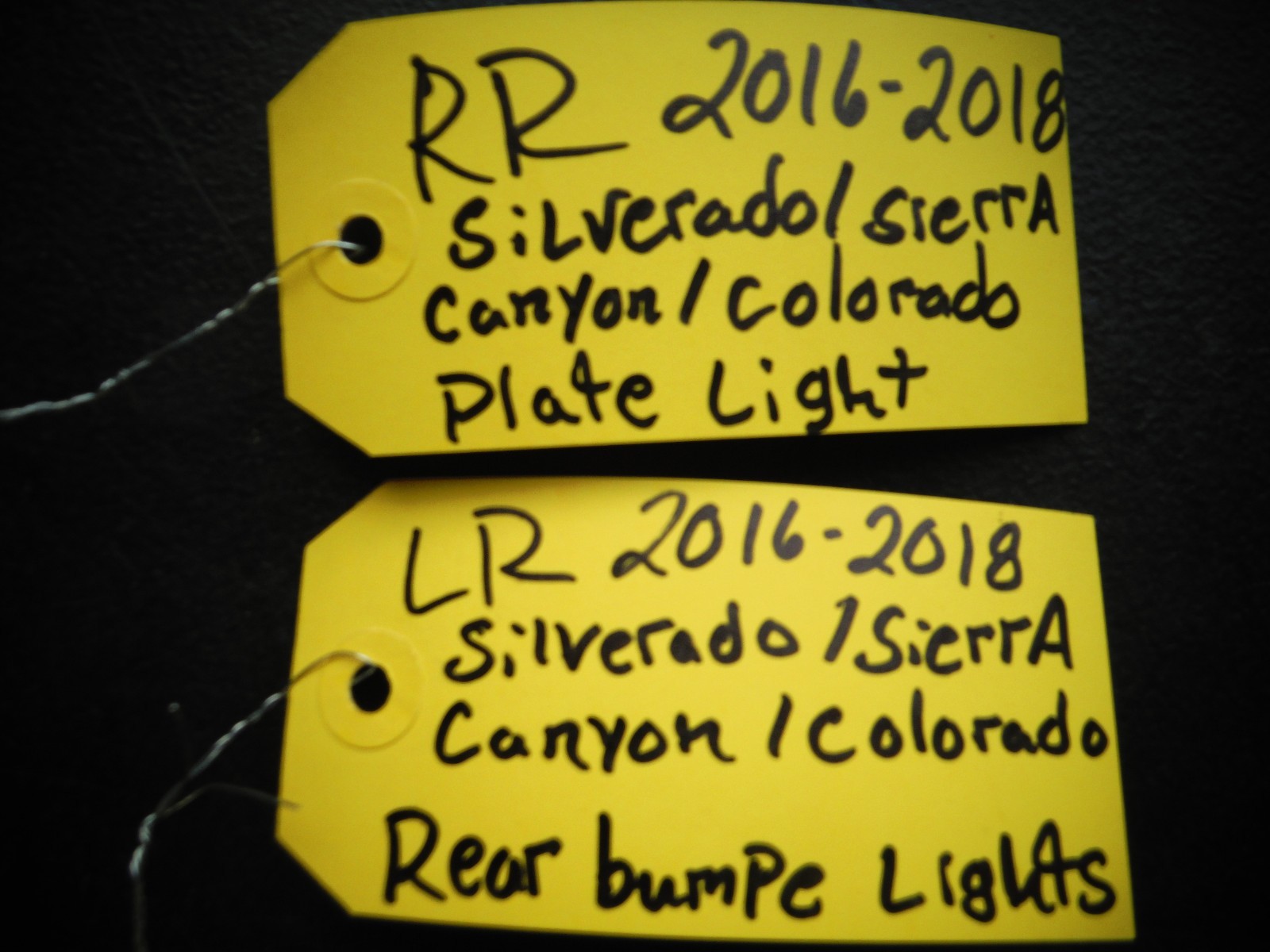 16 17 18 GM OEM sierra canyon GM License Plate Light-Lamp 23251665 D18 ...