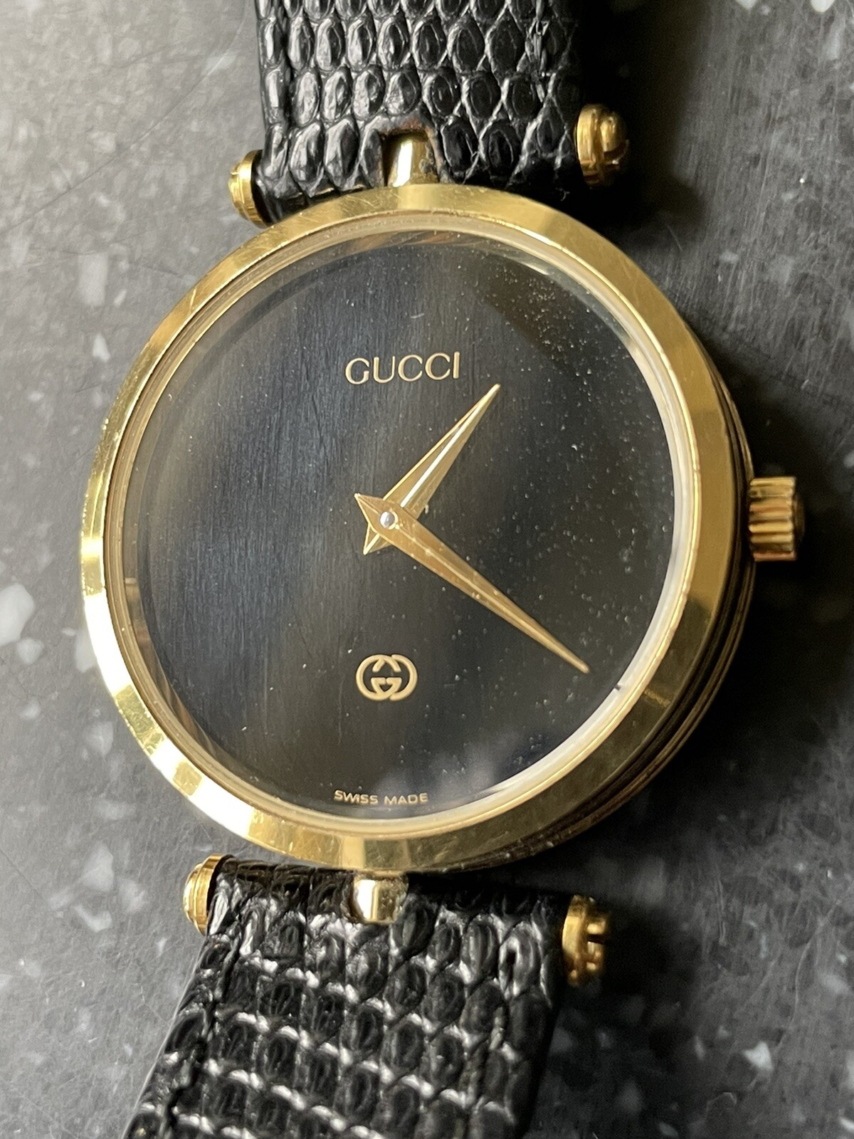 GUCCI VINTAGE STACK WATCH MODEL 2000M | eBay UK
