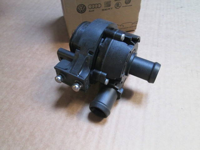 Volkswagen Golf Mk7 2017 5G0965567 0392023209 Water Pump for sale ...