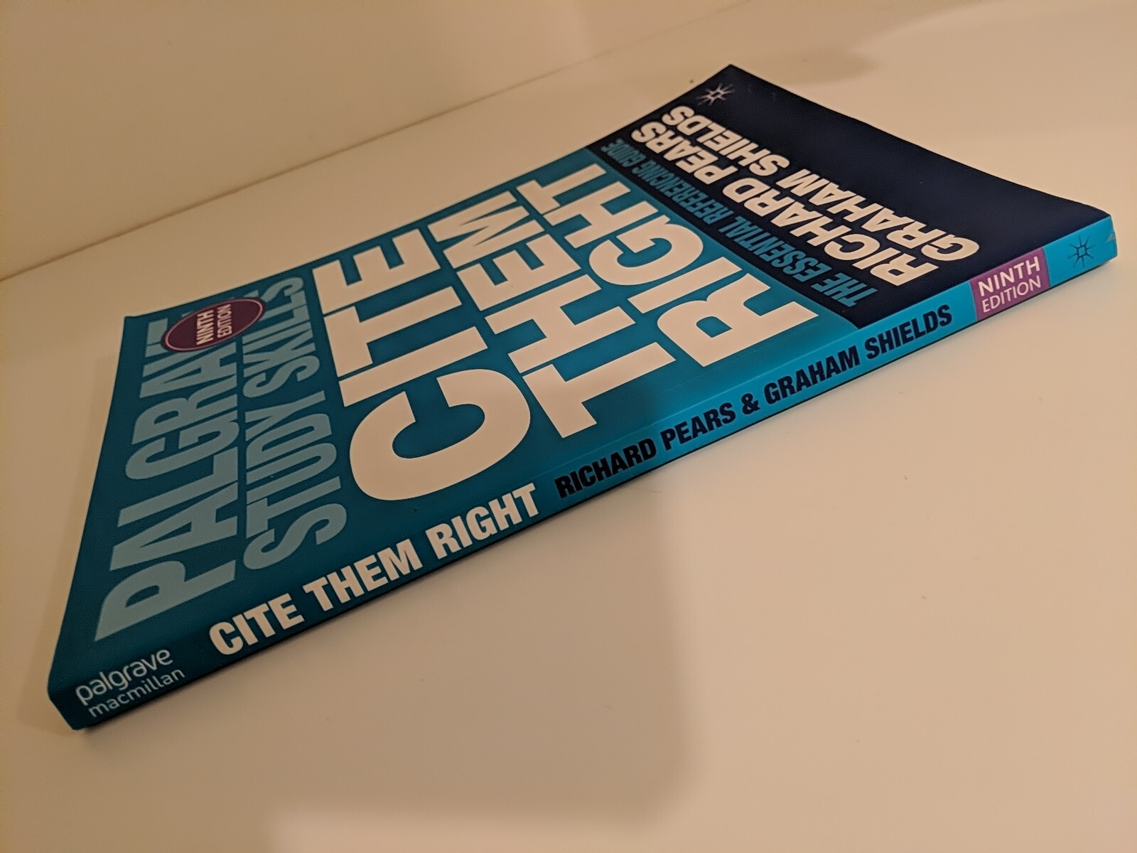 Cite Them Right by Richard Pears, Graham Shields (Paperback, 2013) for ...