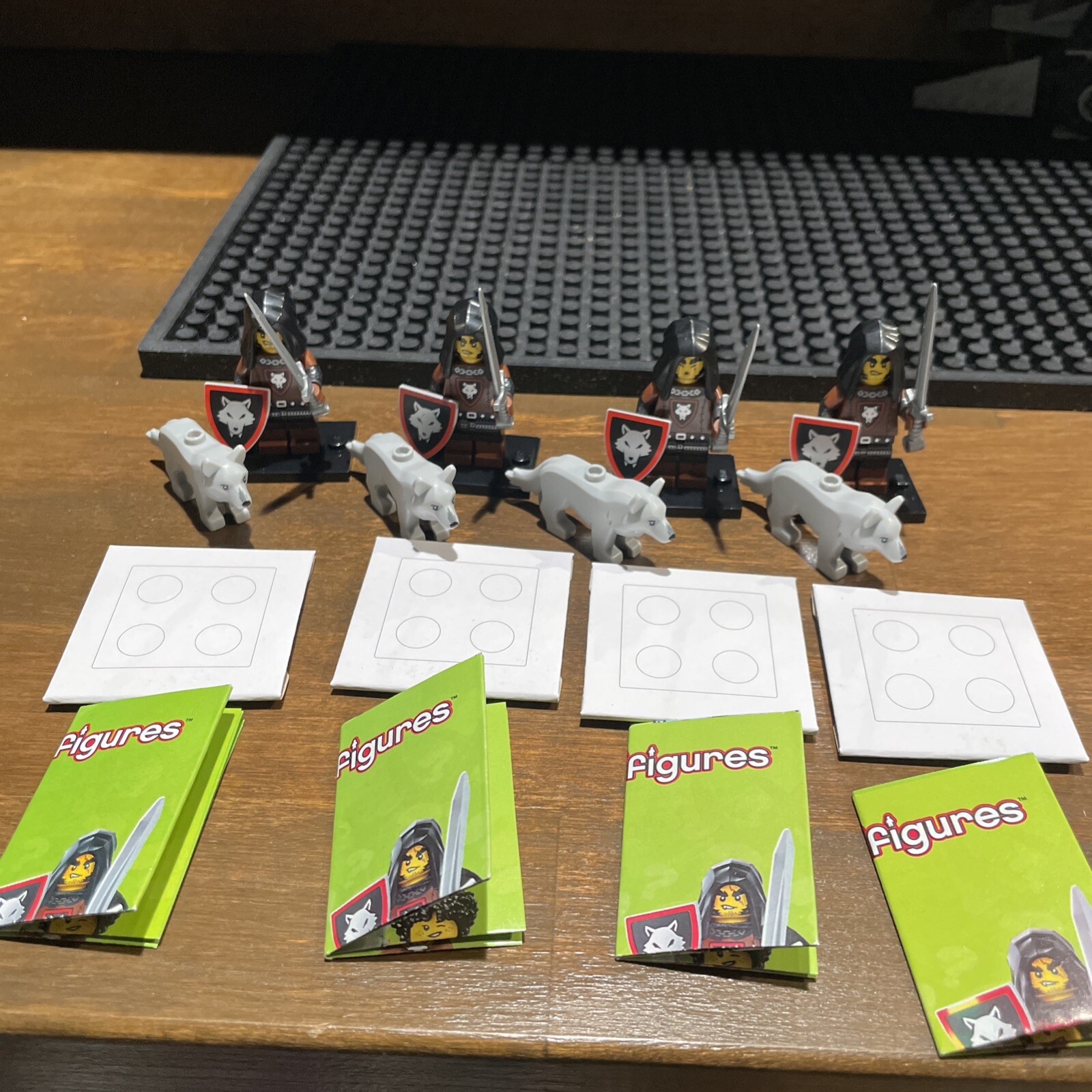 4 IN HAND! LEGO Wolfpack Beastmaster CMF Minifigure Series 27 - BUY IT ...