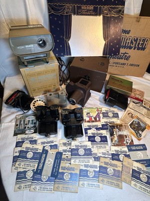 View Master Lot 2 Projectors S1, 30 Standard, Theater Screen, 3 Viewers ...