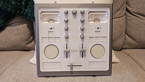 Numark iDJ Dual-Deck DJ iPod/Turntable Mixing Controller Console | eBay