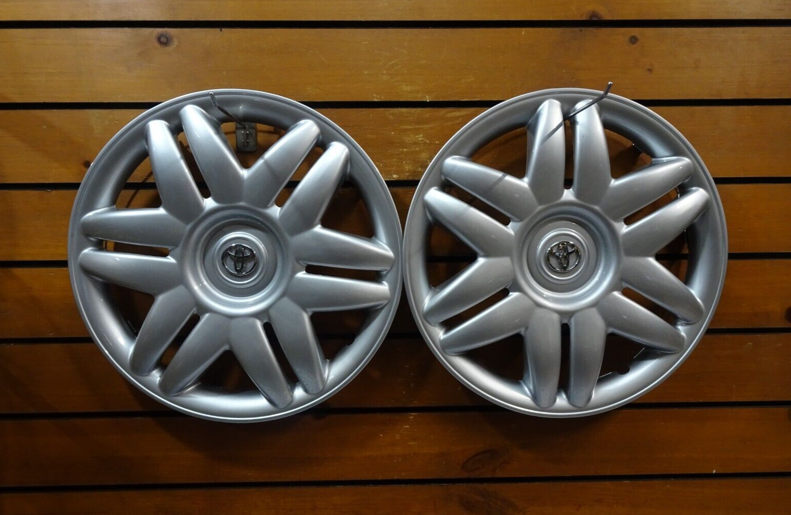 (2) 15" Silver Toyota Camry Hubcaps 2000-2001 Fits Camry Wheel Cover ...