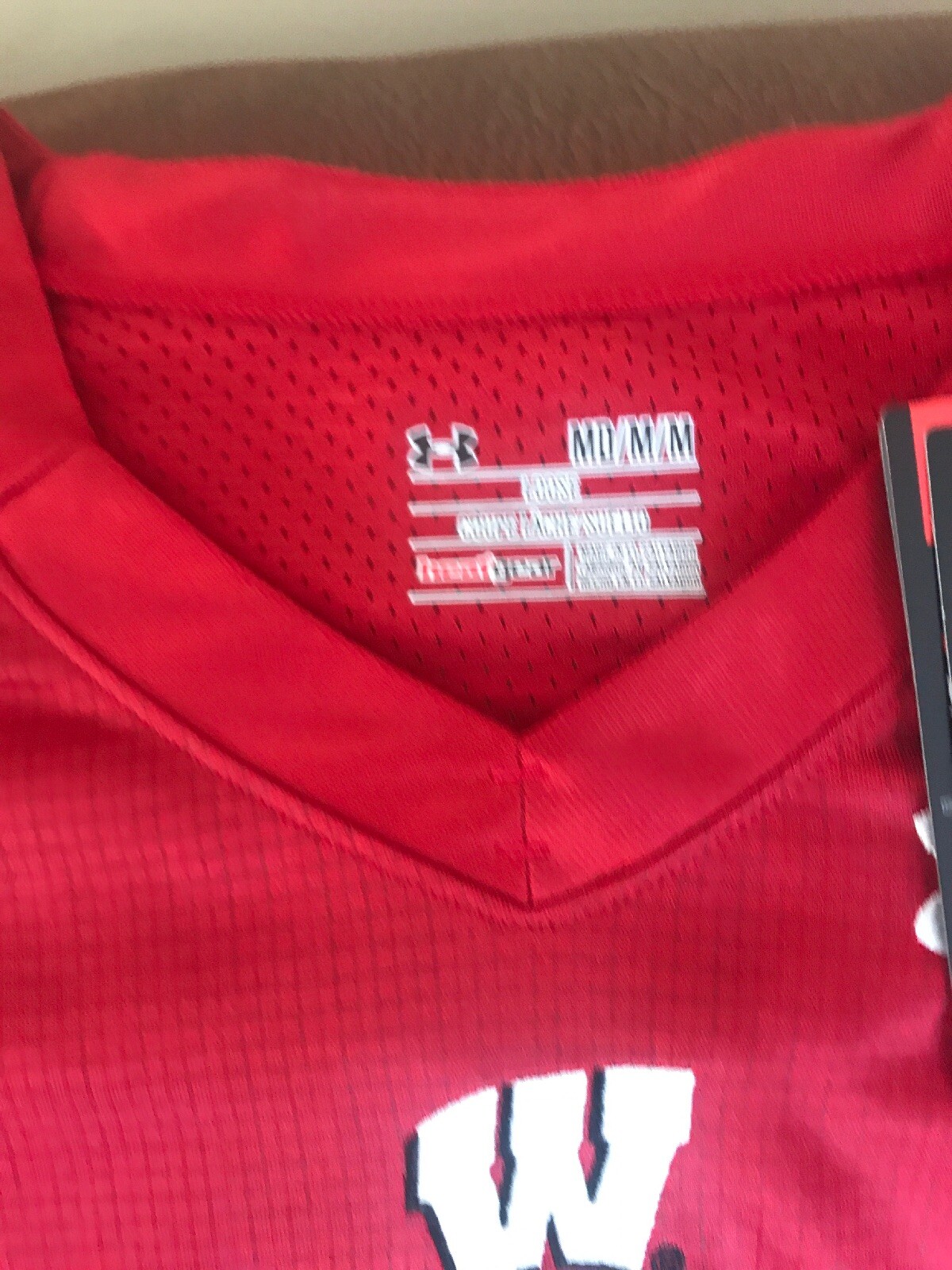 Under Armour Wisconsin Badgers Ncaa College Football Jersey NWT Size M ...