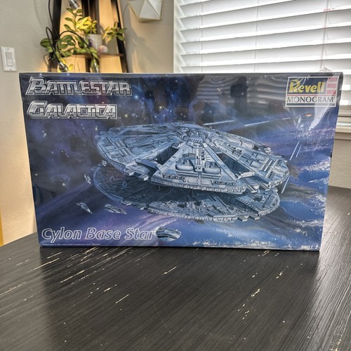 Battlestar Galactica 1:8500 Scale Cylon Base Star Revell Monogram 85 ...
