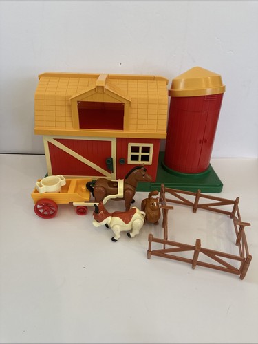 Vintage 1981 PLAYSKOOL Li'l Playmates Farm Set Barn w/Animals & Figures ...