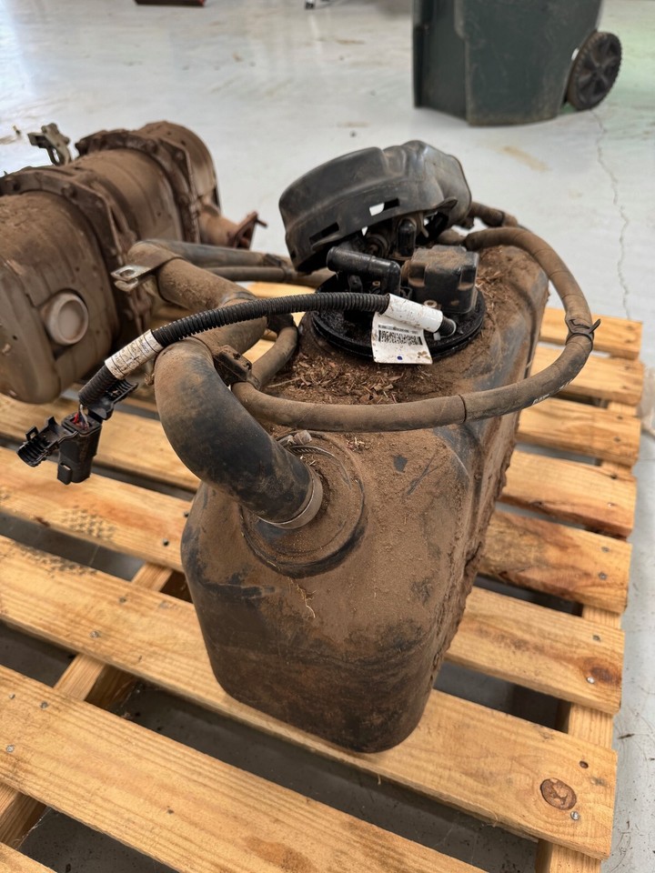 CAT DEF Tank w/ Header #507-9122 #604-8650 Caterpillar 299 Skid Steer ...