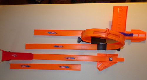 HOT WHEELS 30TH ANNIVERSARY STUNT TRACK LOOPY LOOP JUMP LAUNCHER COOL ...