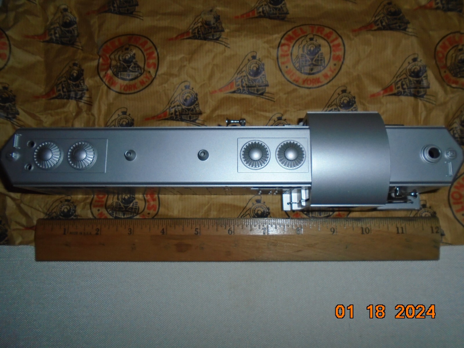 FROM LIONEL 2008 SET 6-31775 2328 BURLINGTON GP7 SHELL TRIM & LIONEL ...