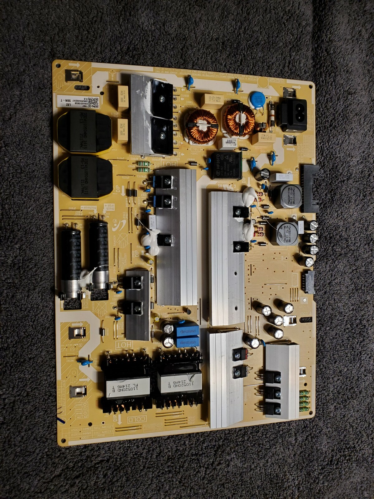 Samsung UN82TU7000 82'' 4K LCD Smart TV - Titan Gray for sale online | eBay