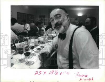 1992 Press Photo Clive Coates at Wine Tasting at Martin Wine Cellar in ...