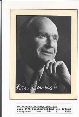 EU / Dr. Patrick HILLERY (Irland) Autogramm auf Foto (10x14) v. 26.7. ...