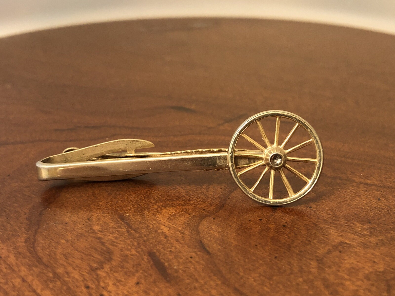 Wagon Wheel Tie Bar Clip Hickok USA Vintage 1950s Mov… - Gem