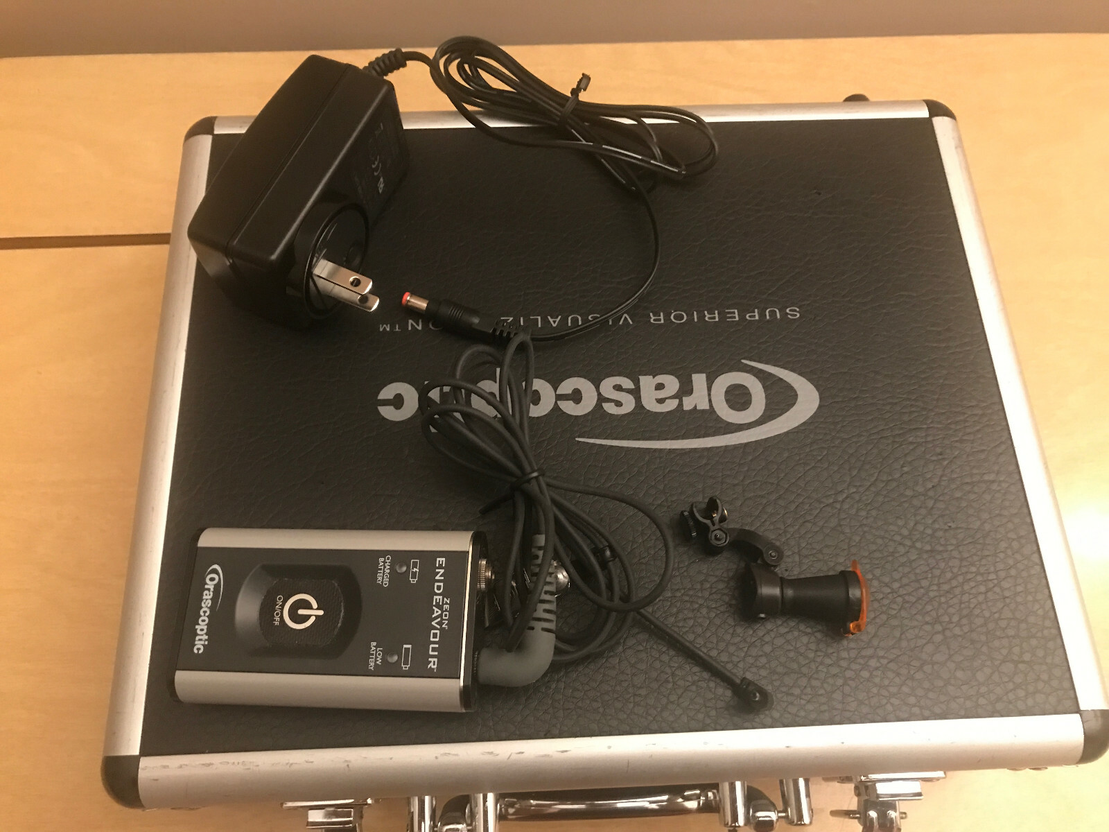 ⭐️⭐️⭐️ 2020 Orascoptic Zeon endeavour LED Light w/ case⭐️⭐️⭐️ | eBay UK