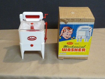 Vintage 1950s IDEAL Plastic Mechanical Washer Wind Up Toy w/Box USA ...