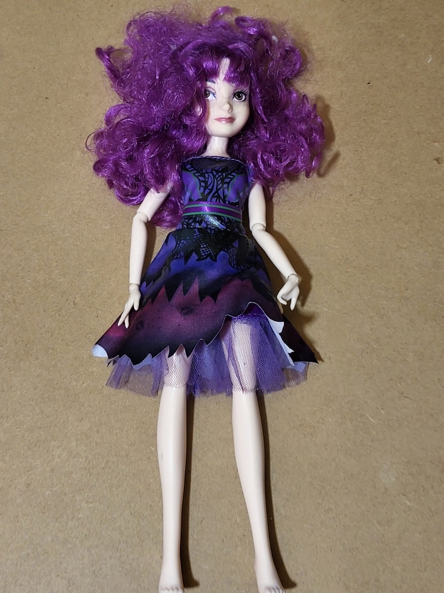 Disney Descendants 2 Cotillion Disney Descendants 2 Royal Yacht