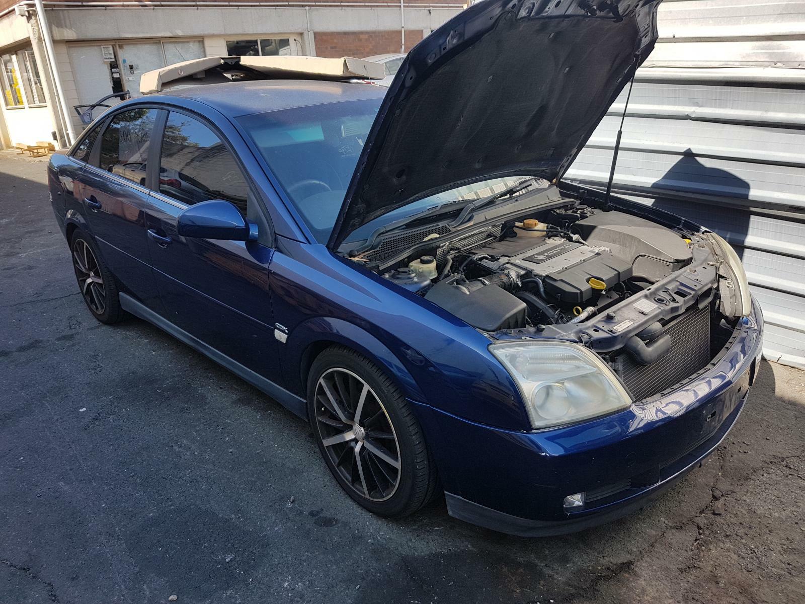 VECTRA ZC LEFT FRONT DOOR MODULE P/N# 13 193 369, 03/03-12/06 ...