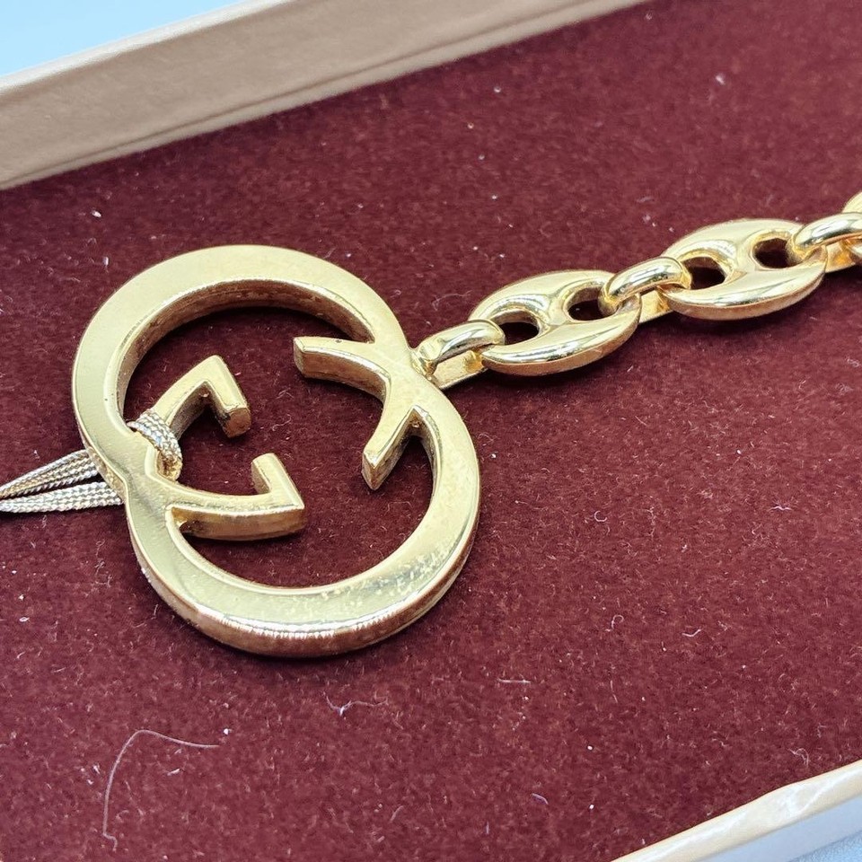 GUCCI Vintage GG Logo Interlocking Gold Key Chain Holder Ring Charm | eBay