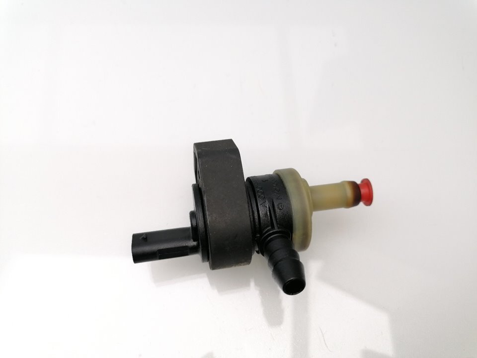 Mercedes-Benz CLA Coupe C117 Solenoid Valve A0009975012 1.6 Petrol 90kw ...