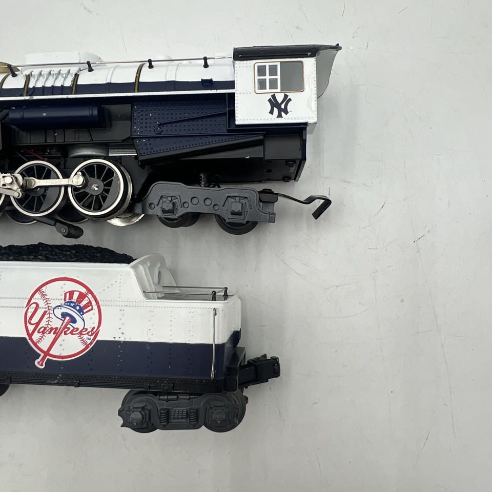 LIONEL O GAUGE 2-8-4 DIECAST NEW YORK YANKEES STEAM LOCOMOTIVE ...
