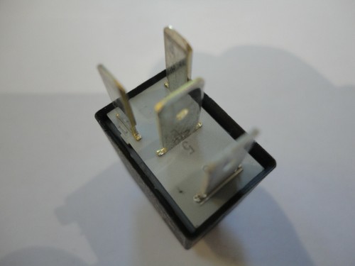 VAUXHALL GM 13266316 MULTI USE 5 PIN BLACK RELAY V23374-A1001-X009 ...