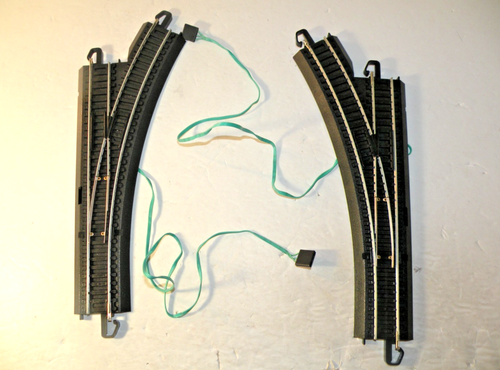 Bachmann HO Scale E-Z Track Turnout 2 Pieces (R) Right & (L) Left Black ...
