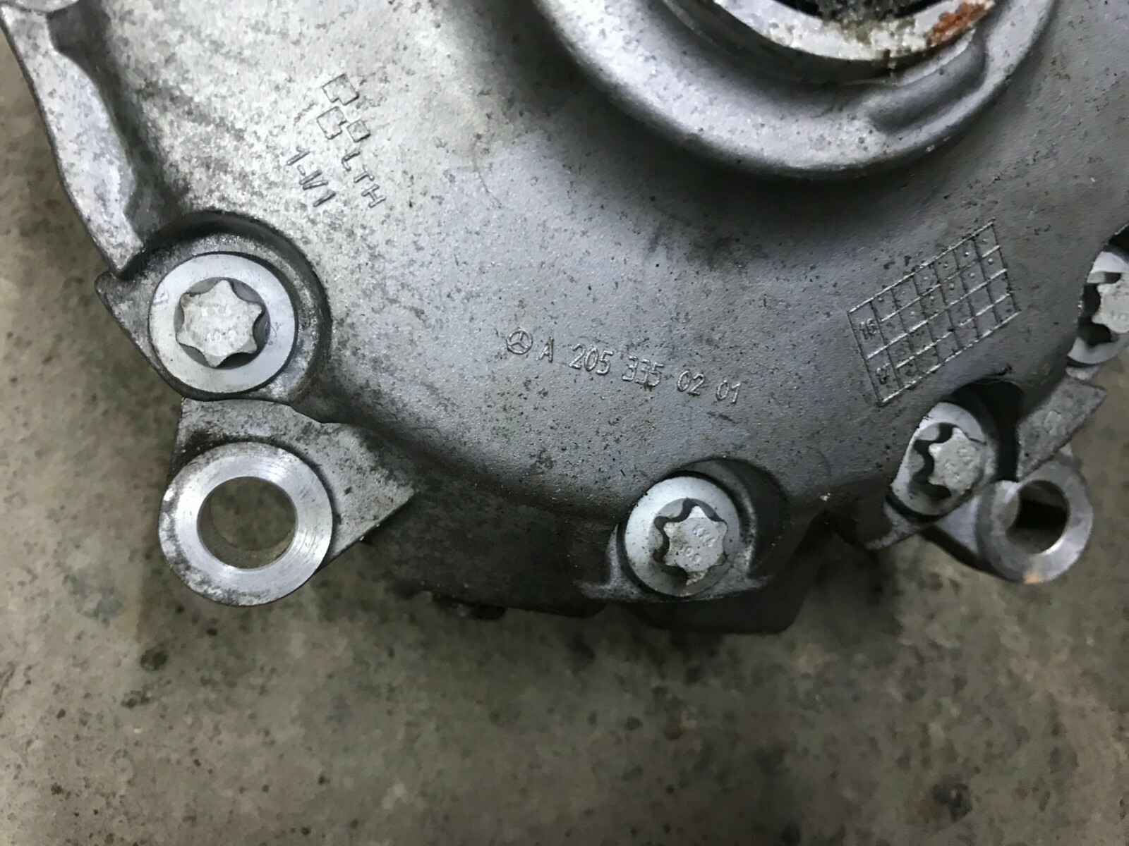 Mercedes Benz GLC W253 Front Differential Diff A2053310900 A2053350201 ...