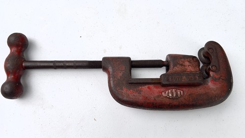 Vintage Reed MFG Co No. 2-4 cuts 1/2-2" Iron steel Pipe 4 wheel pipe ...