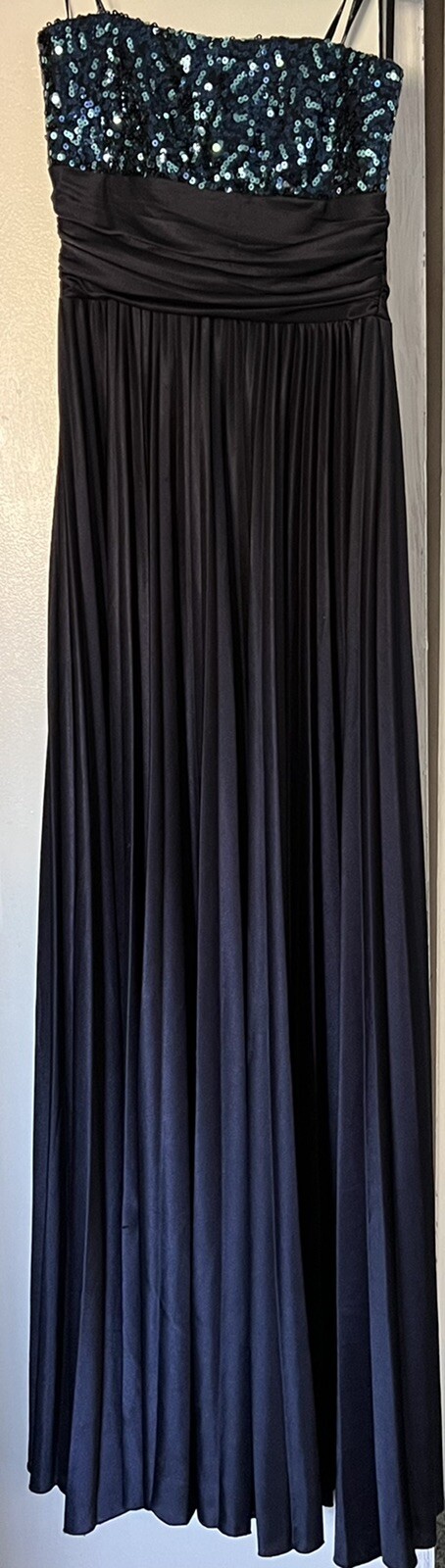 prom dresses long Used - Gem