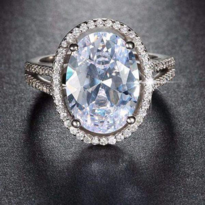 Loxlux Cubic Zirconia Cluster Ring – AAA Austrian Cubic Zirconia ...