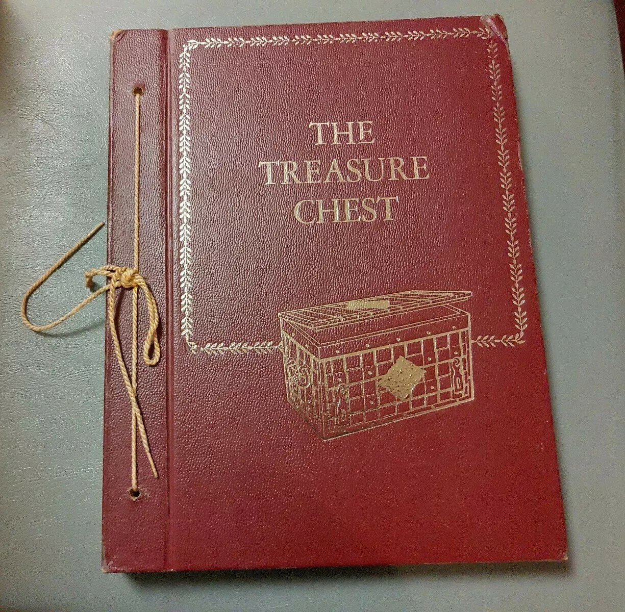 The Treasure Chest Book by Charles L. Wallis 1965 Hardcover ...