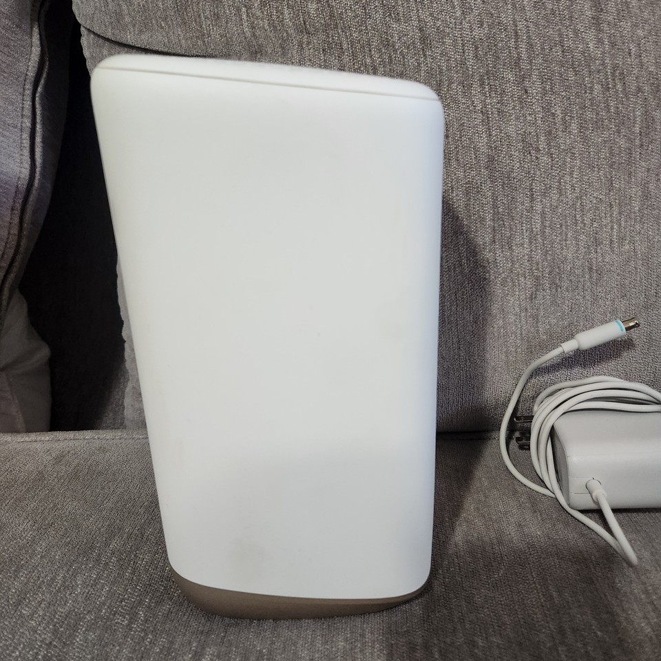 Xfinity xFi Gateway Router XB8-T Triband Wifi CGM4981COM As Is Read ...