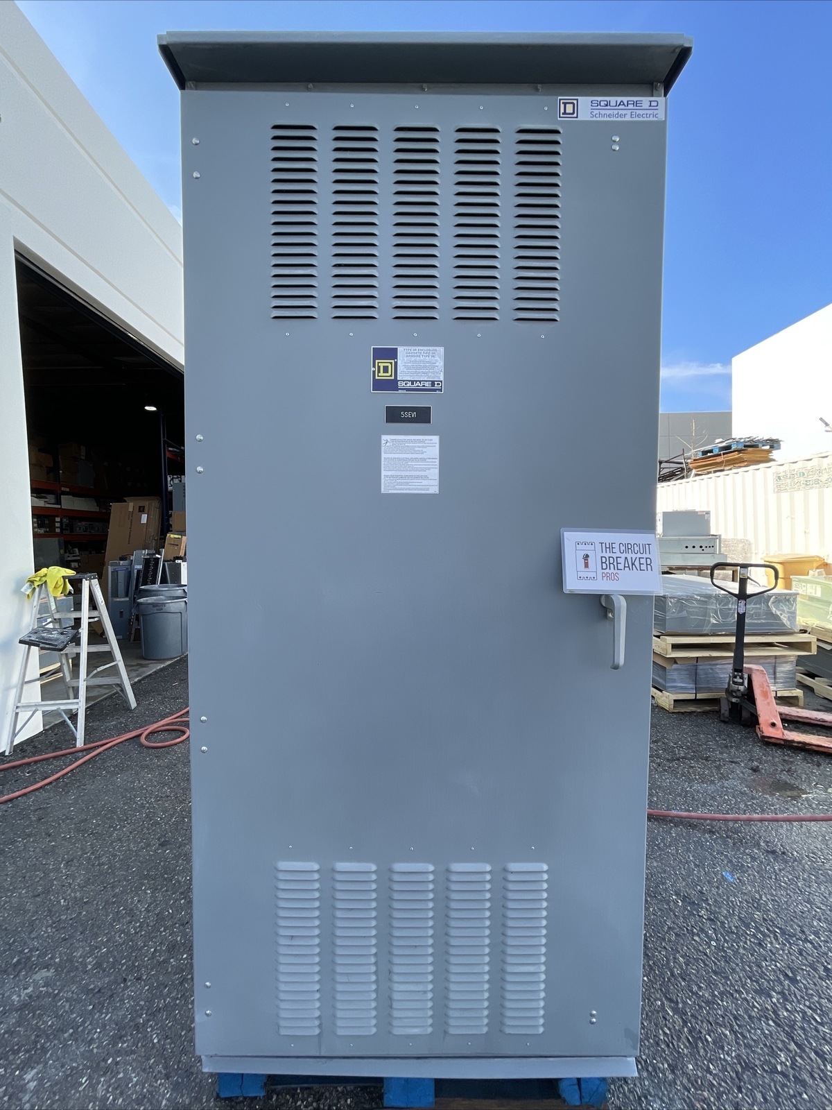 SQUARE D IPaCS Integrated Xfmr/Panel 112.5 KVA 480-208 Delta Y 120V ...