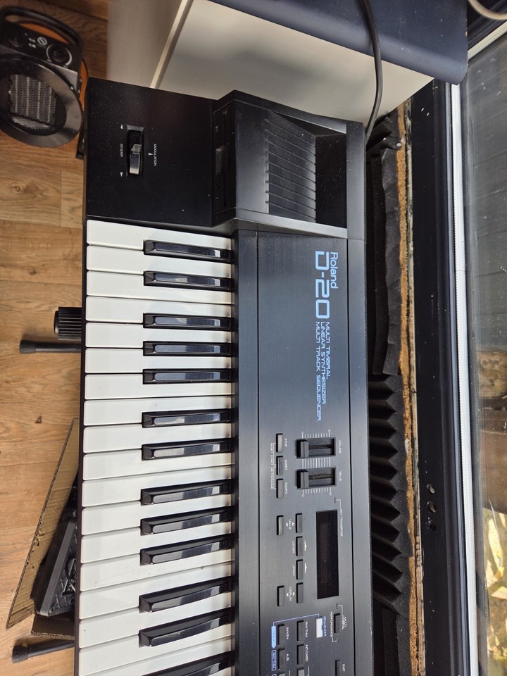 Roland D-20 Multitimbral Synthesizer Keyboard Vintage, Fully Functional ...