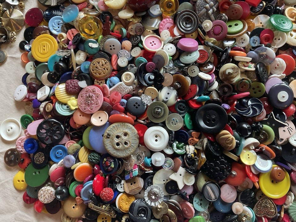 Lot 2of3: 6# Mixed Lot Vintage To Mod Buttons: Glass, Metals, VI ...