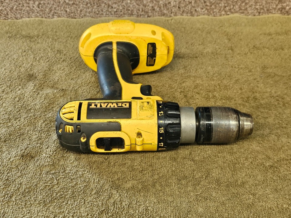 DeWalt DC725 1/2" Cordless Hammerdrill Drill Driver 18V 2 Speed Tool ...