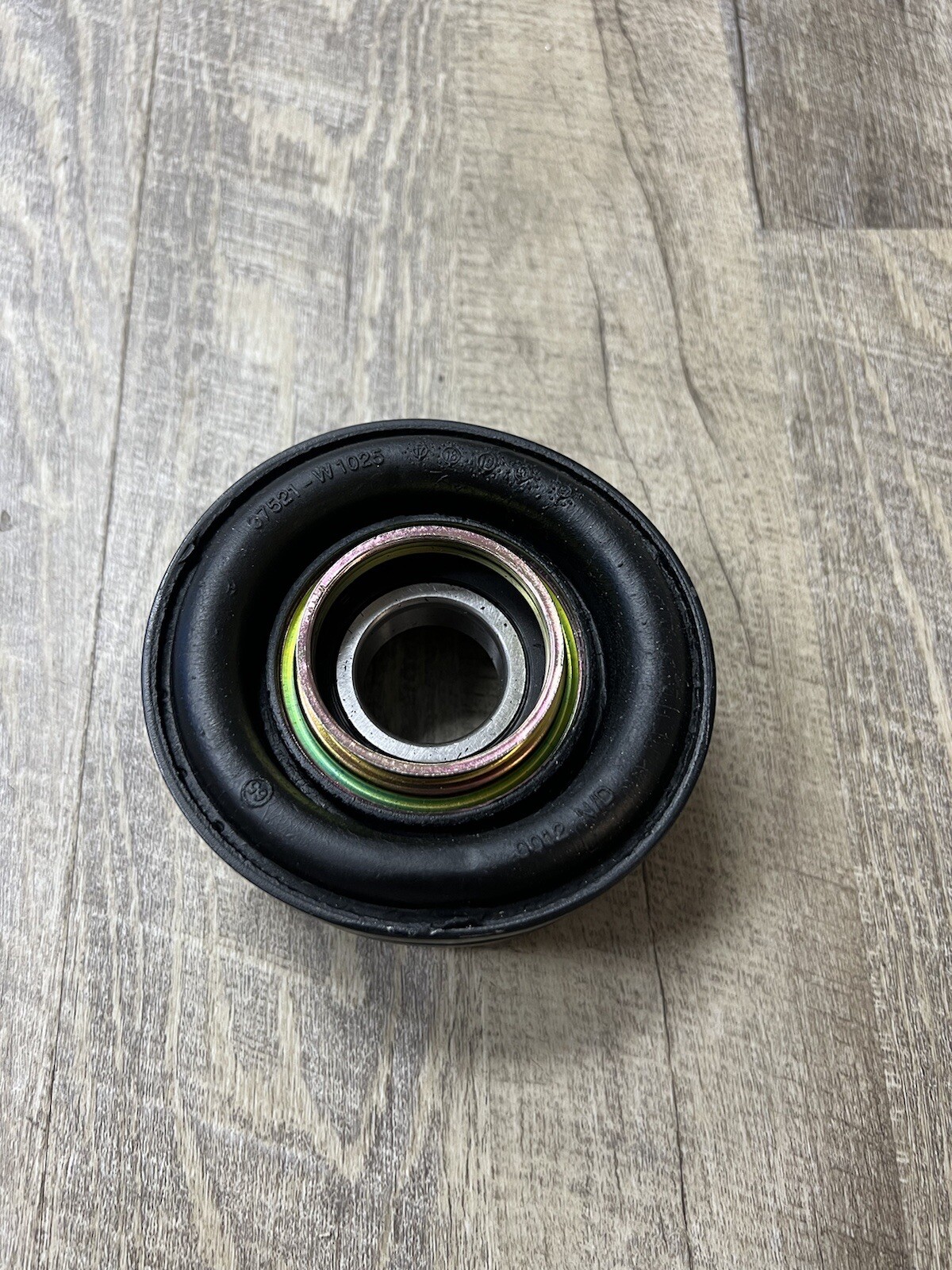 NEW Nissan Propshaft Center Support 37521-w1025 | eBay