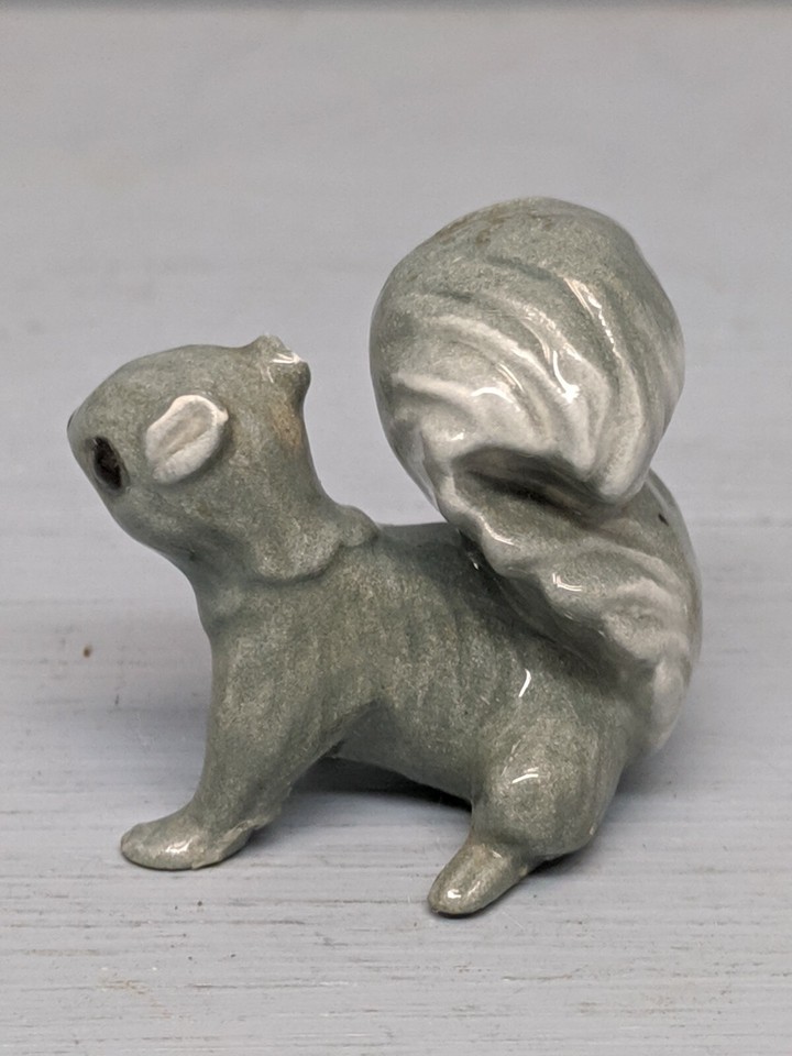 Retired Hagen Renaker Glossy Gray Squirrel | eBay