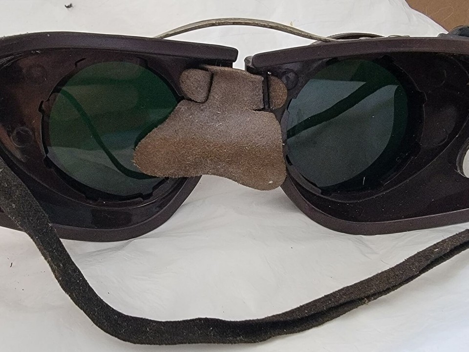 Vintage Willson Welding Goggles with Green and Clear Lenses and Rubber ...