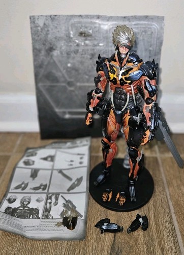 Play Arts Kai Metal Gear Revengeance RAIDEN RED BODY PROTOTYPE Square ...